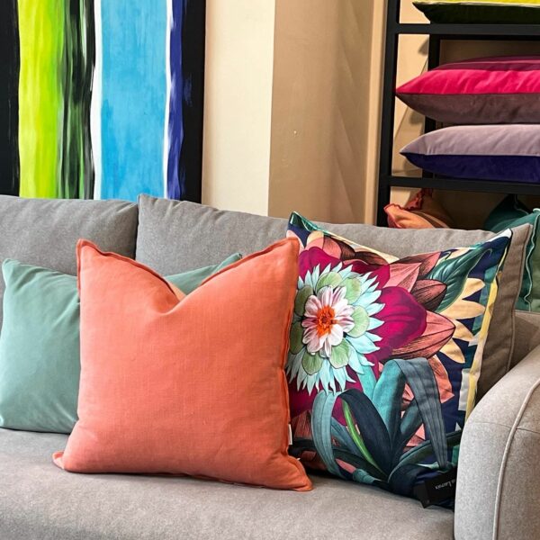 Romanez – Lifestyle Furnishings