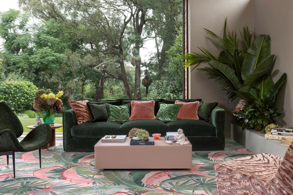 Romanez – Lifestyle Furnishings